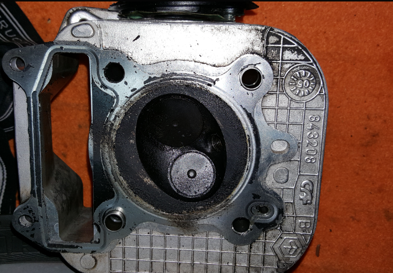 Modern Vespa : LX 150 engine knocking noise?
