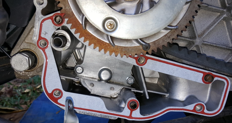 Modern Vespa : LX 150 Engine reassembly (with photos)