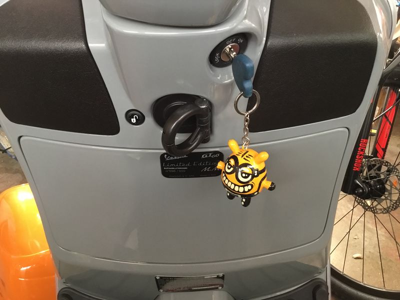 Modern Vespa : Show me your Vespa Keys