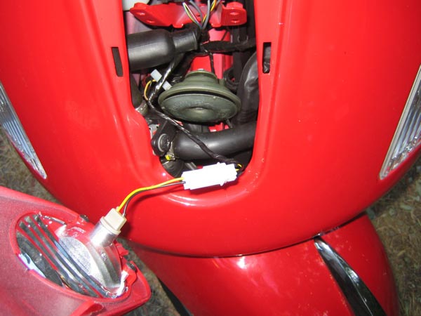 Modern Vespa : Heated gloves are fantastic!