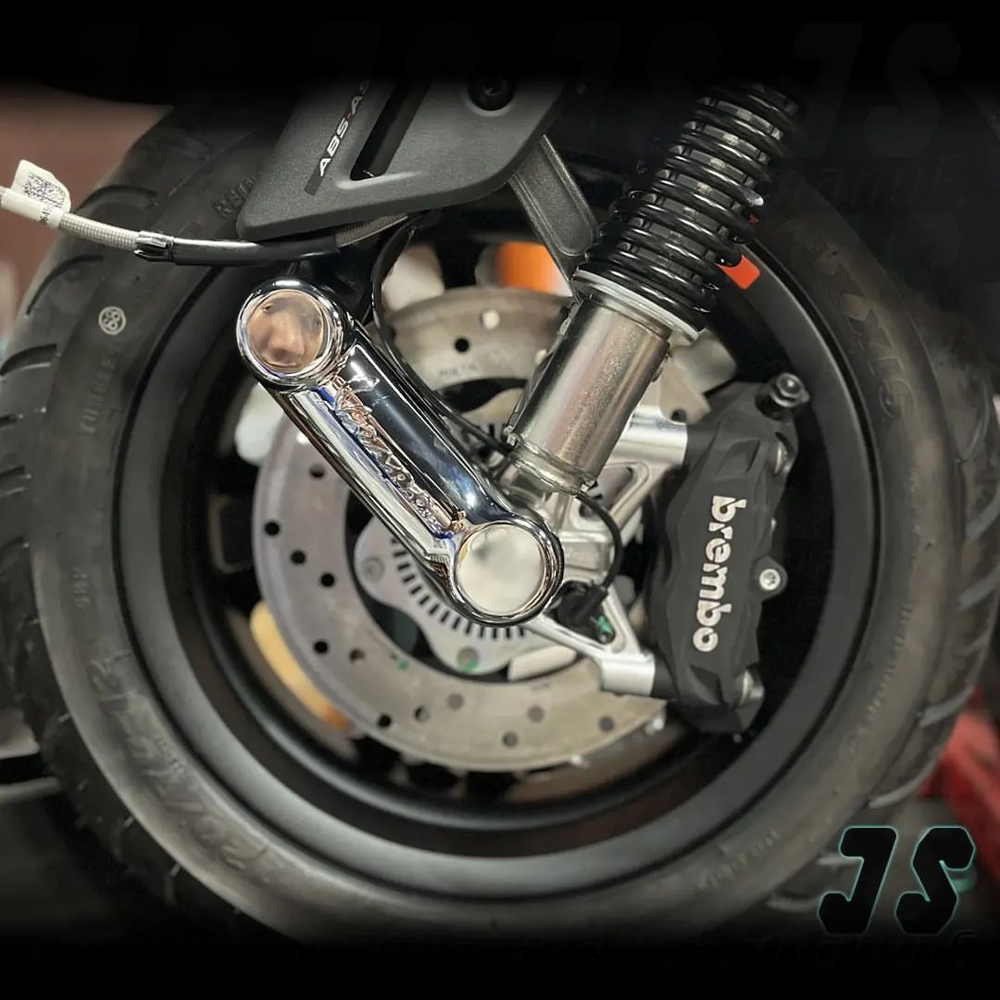 Modern Vespa : bracket for Brembo brake mounting on GTS '2023'