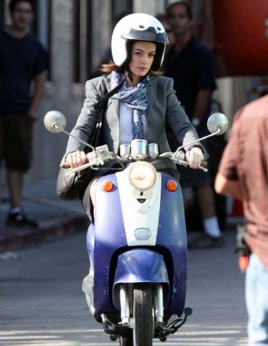 Modern Vespa : Celebrity Scooters