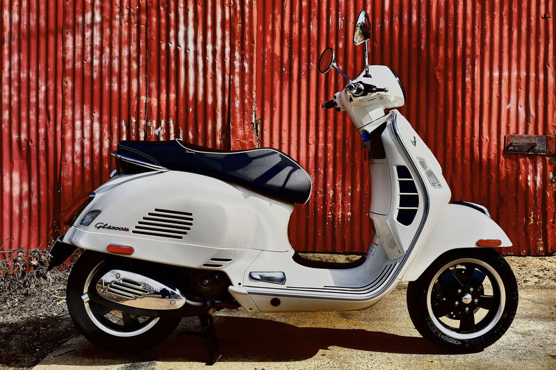 Modern Vespa : What color looks the best on Vespa GT(S)