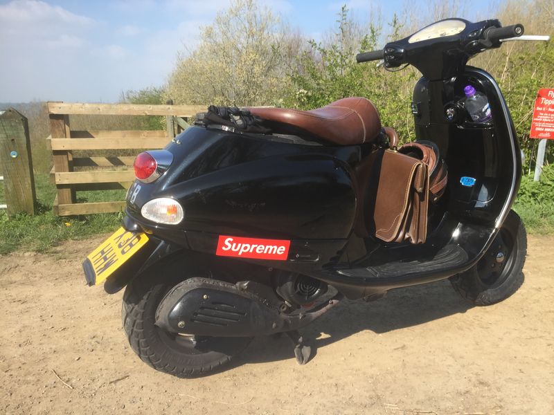 Modern Vespa : et4