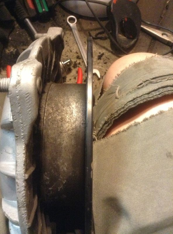 Modern Vespa : Vespa PX disc brake modifications/upgrades?