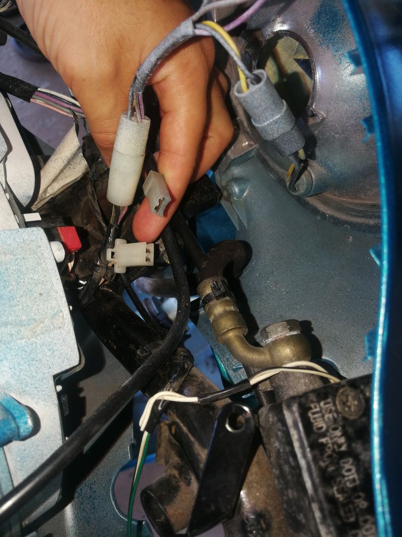 Modern Vespa : Vespa Et4 project need help with electrical