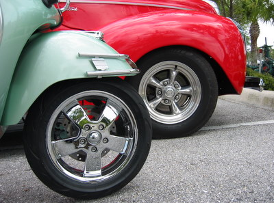 Modern Vespa : My Dragon Red GTS