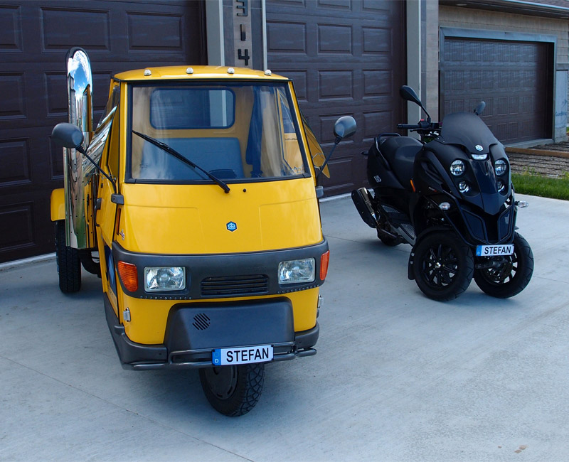 Modern Vespa : Rare Pair, 2 Ultimate Piaggio 3 Wheelers