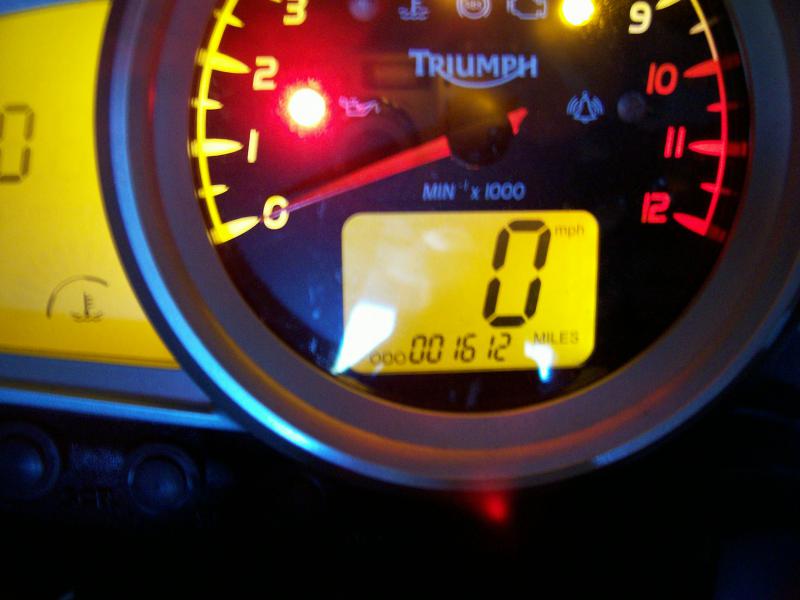 Modern Vespa : sip digital speedo for PX