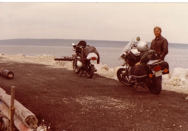 Modern Vespa : How many years (or months) have you been riding motorbikes?