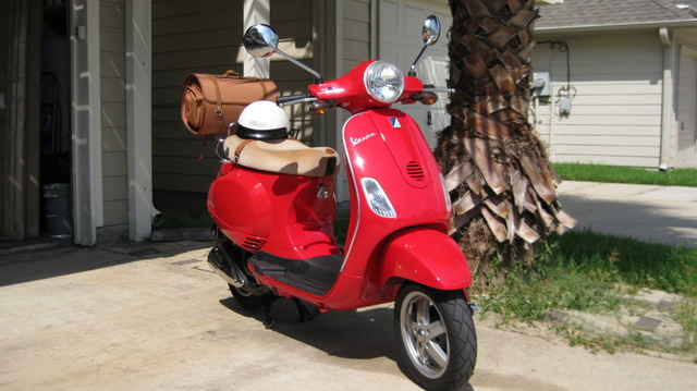 Modern Vespa : New Vespa Owner here from Texas!