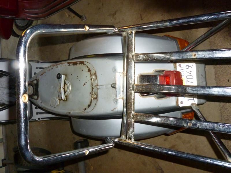 Modern Vespa : P200 rack brackets??