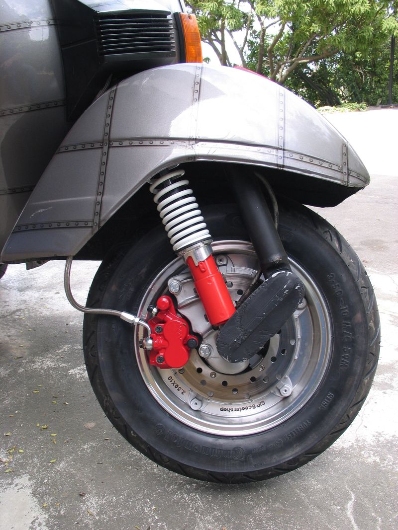 Modern Vespa : SIP tubeless wheel offset
