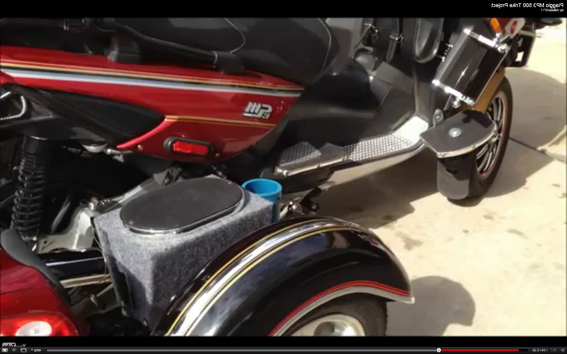Modern Vespa : The most tricked out MP3500 I've seen