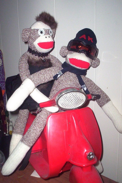 Modern Vespa : Stupid Question