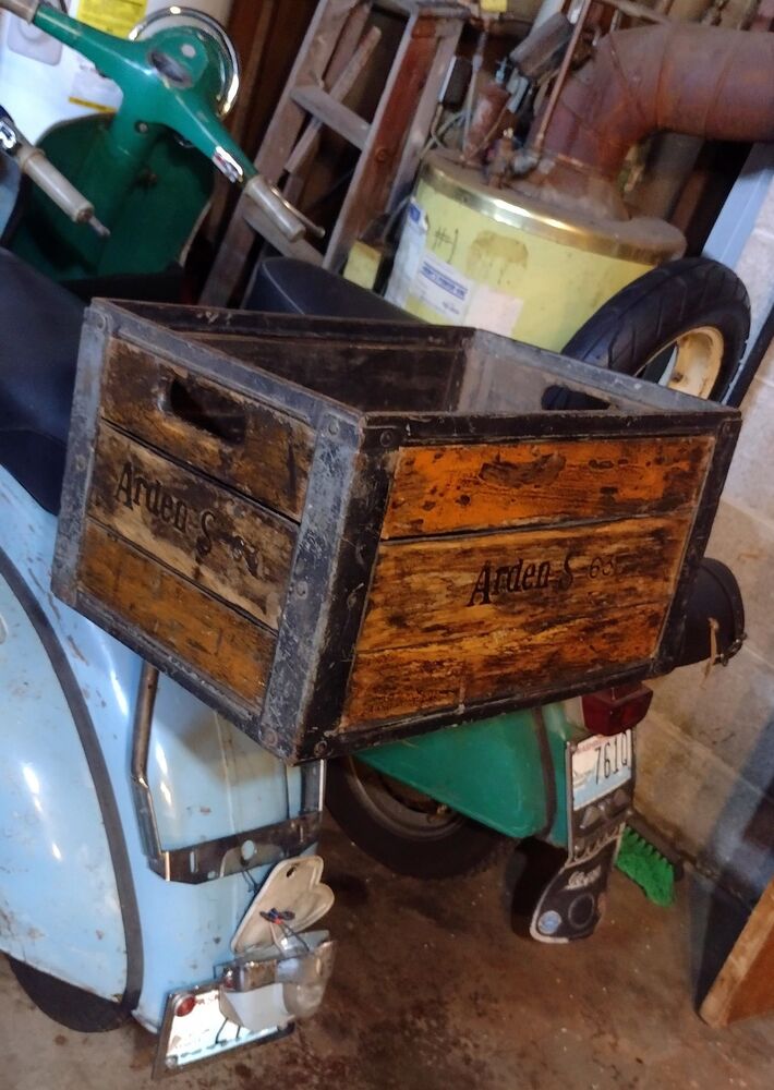 Modern Vespa : Scooter rack