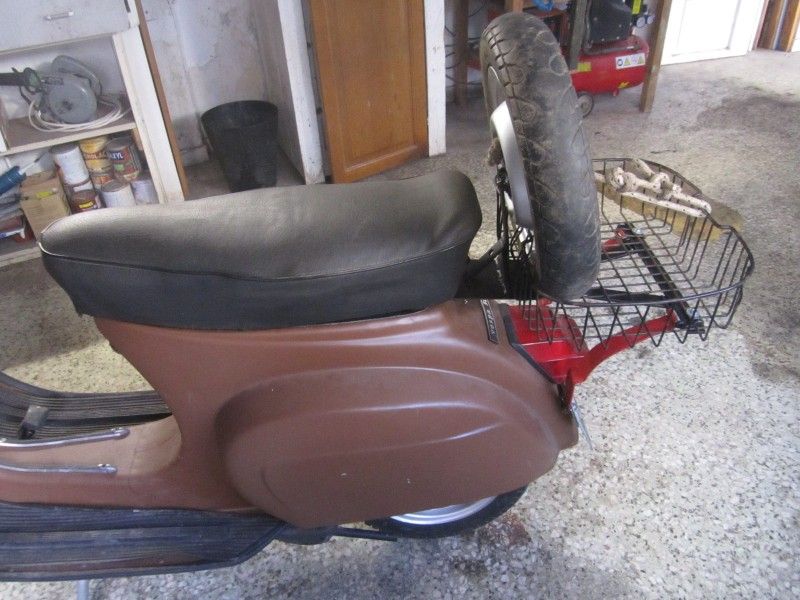 Modern Vespa : General rack thread,show us yours & hauling stuff howto