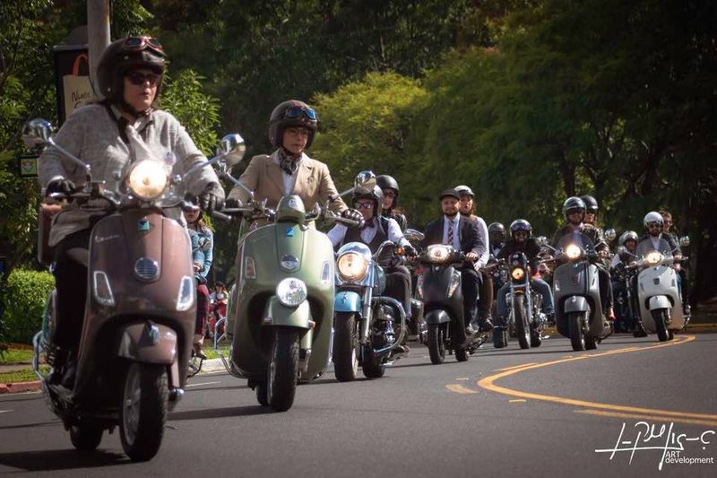 Modern Vespa : Distinguished Gentleman's Ride 2019