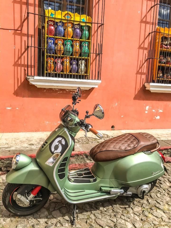 Modern Vespa : GTS Floor Rack