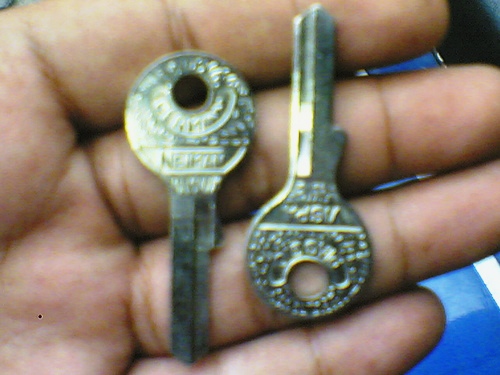 Modern Vespa : Key replacement