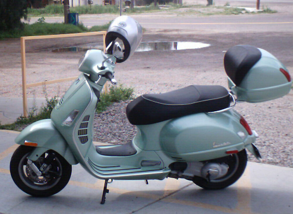 Modern Vespa : GT200 UGLY STOCK REAR RACK