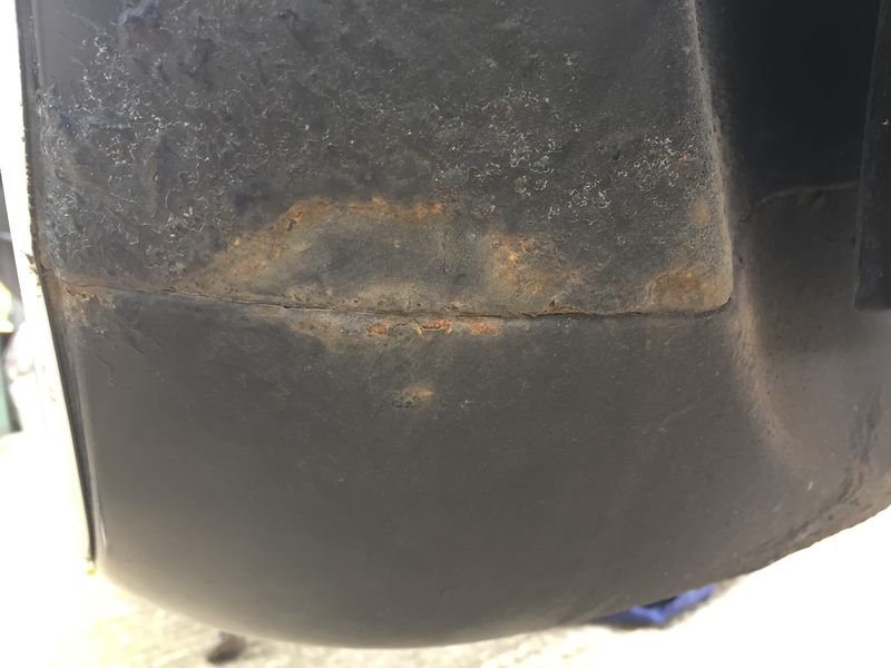 Modern Vespa : GTS Rust Treatment: take a peek under the floorboards!