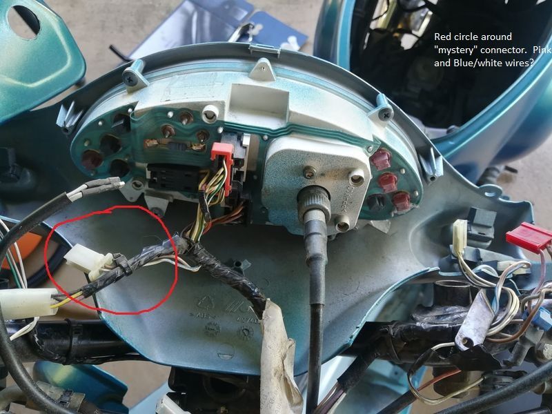 Modern Vespa : ET4 Turn Signal Electrical Question