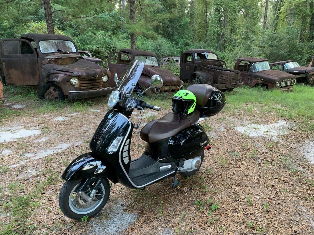 Modern Vespa : Share Pictures of Your Beloved Vespas Here