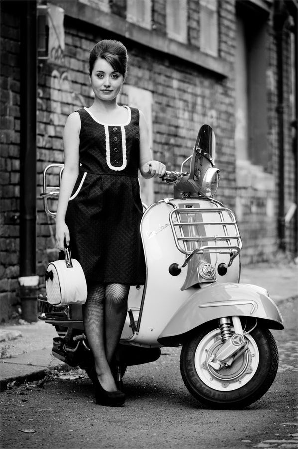 Modern Vespa : Your new daily respectable, clothed scooter girls