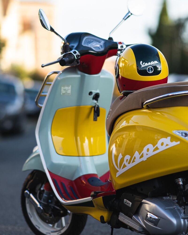 Modern Vespa : Which Vespa color got you the most compliments?