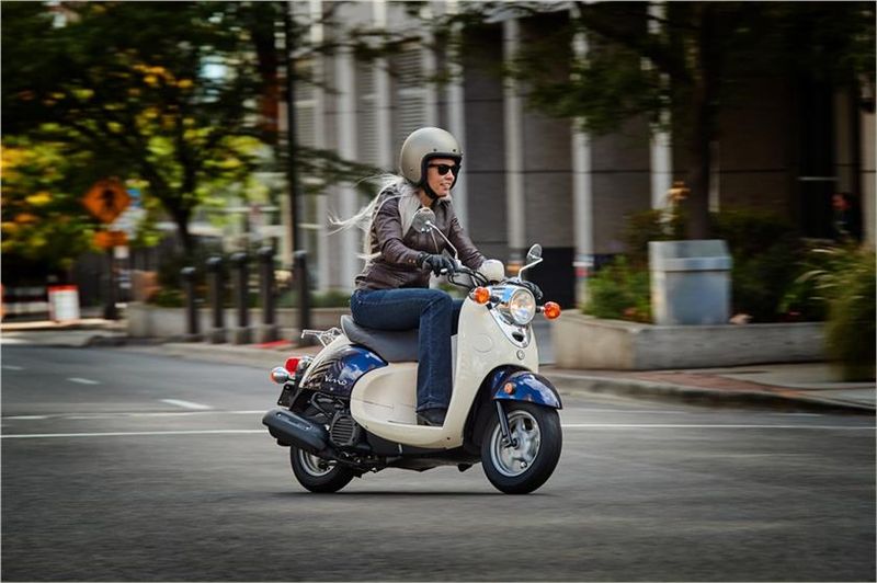 Modern Vespa : Your new daily respectable, clothed scooter girls